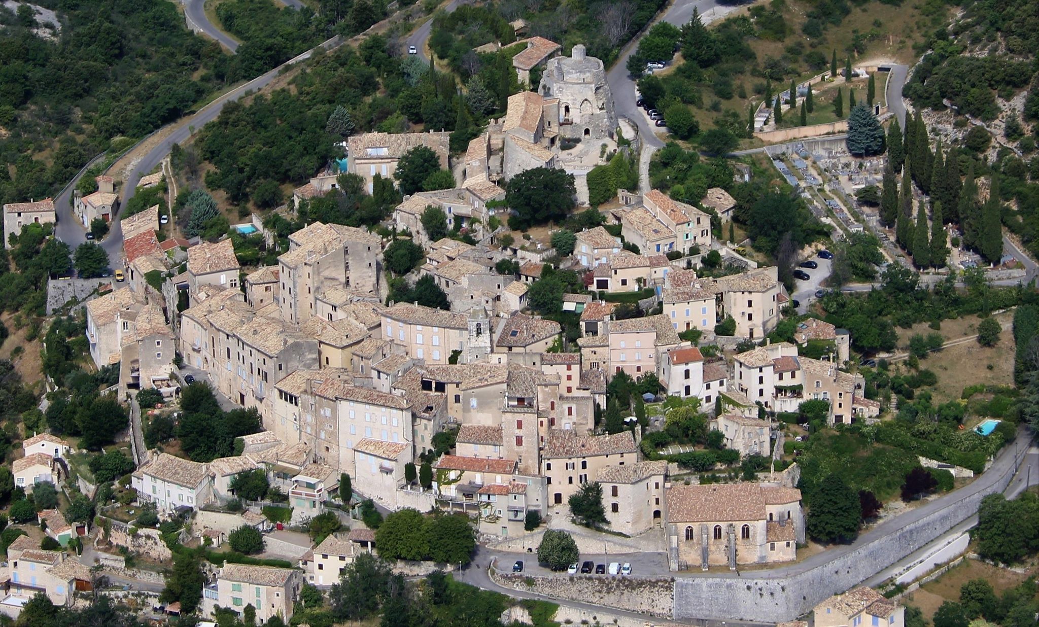 Simiane la Rotonde – Paroisse de la Montagne de Lure